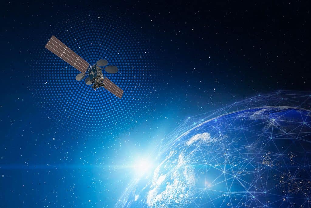 Intelsat Advances Multi-Orbit Strategy with Expansion of Eutelsat Group LEO Agreement | Intelsat
